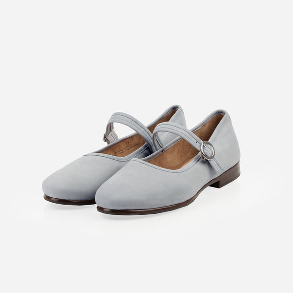 The Modern-Day Mary Jane Bluebell – Poppy Barley