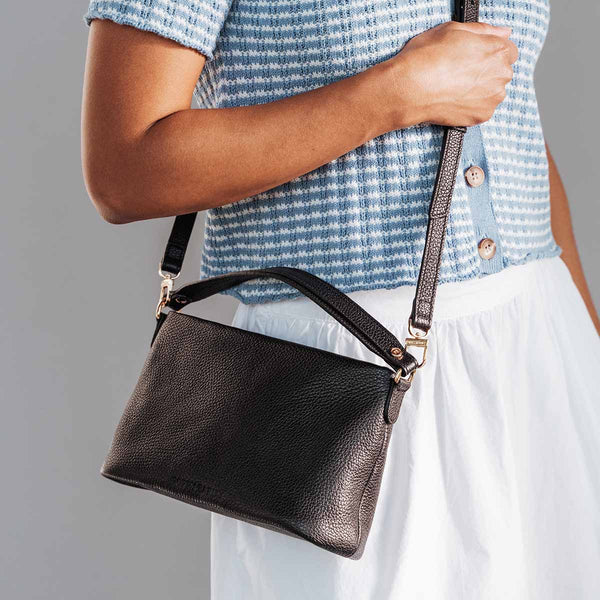 The Via Monte Bag Black – Poppy Barley